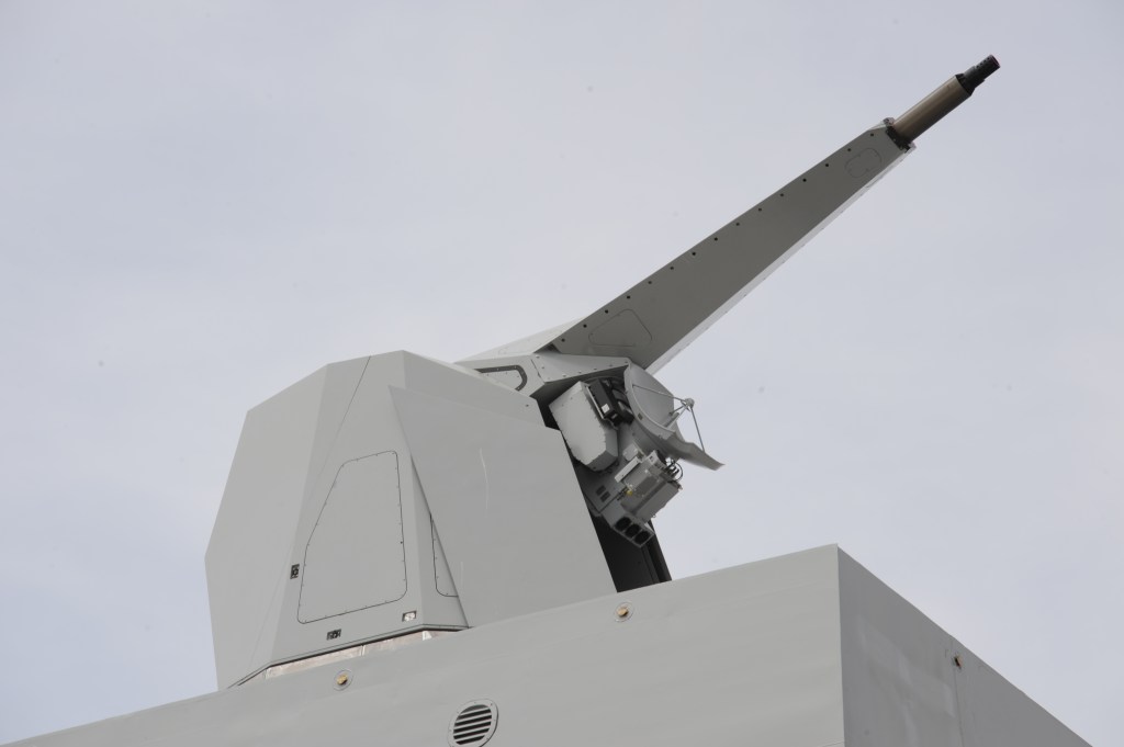 New 76mm Gun Mount Solves Frequent Siting Problems | Chuck Hill's CG Blog